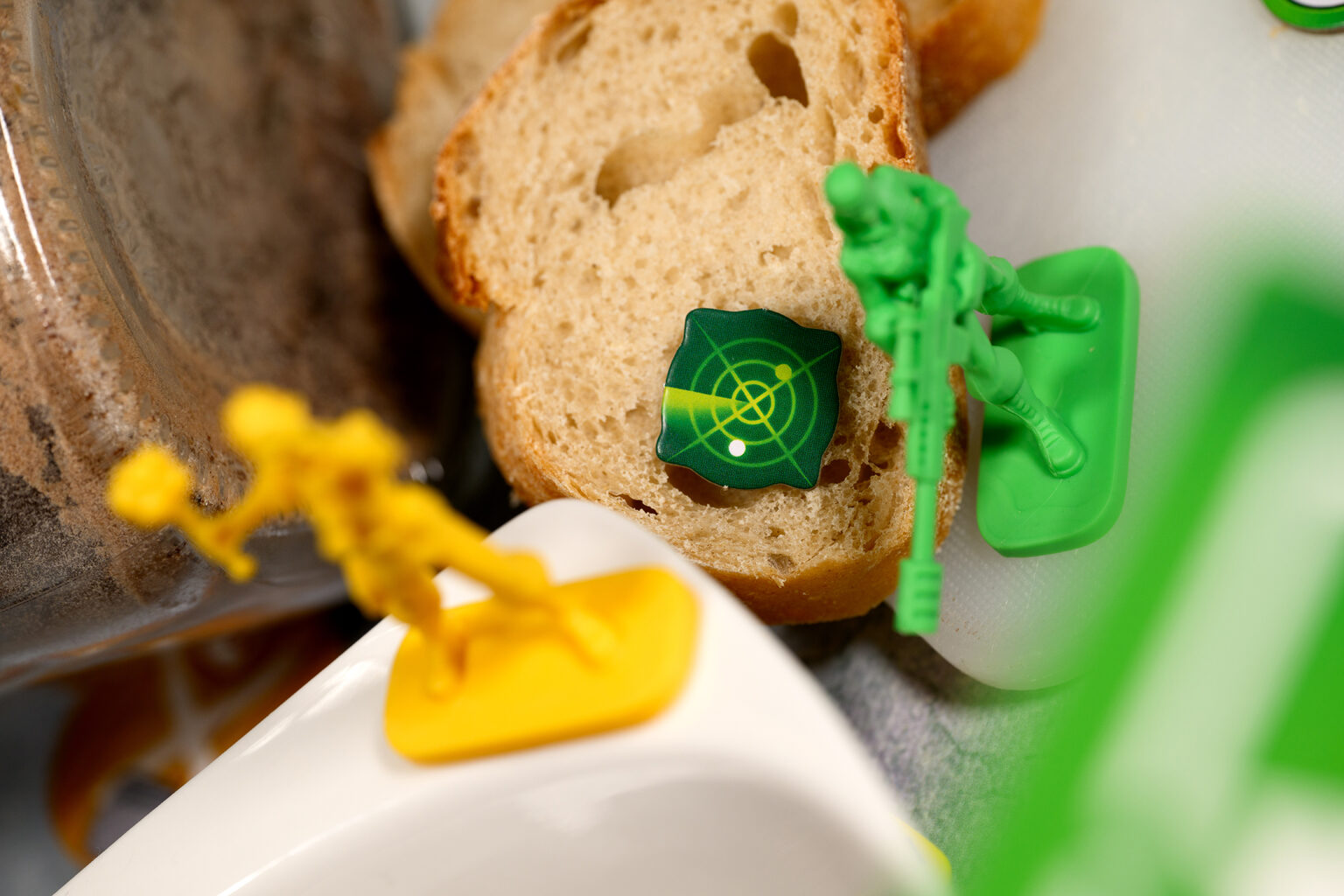 Little Soldiers - IELLO Games